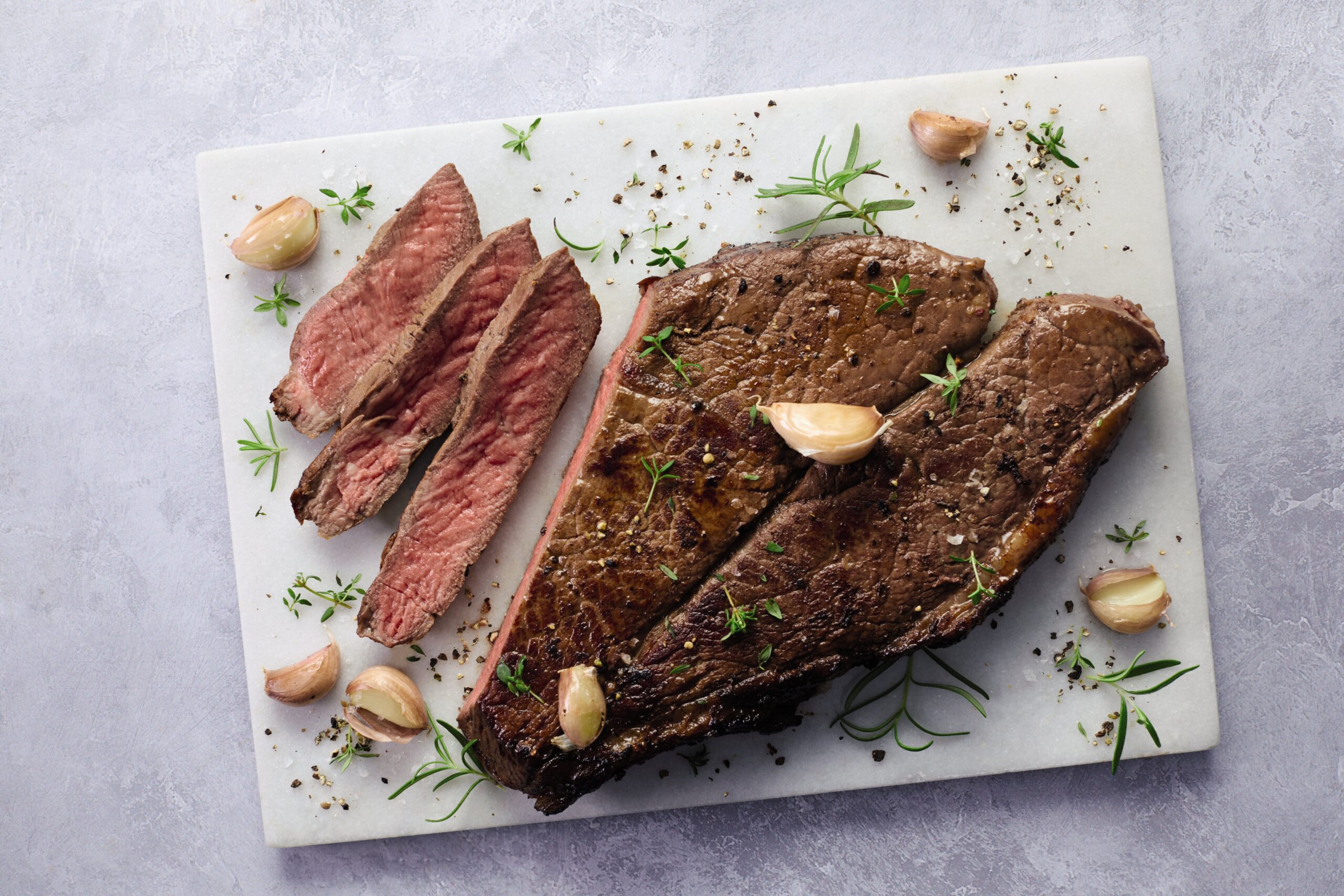 ALDI’S HUGE GODFATHER STEAK RETURNS FOR FATHER'S DAY — AND IT’S LESS ...