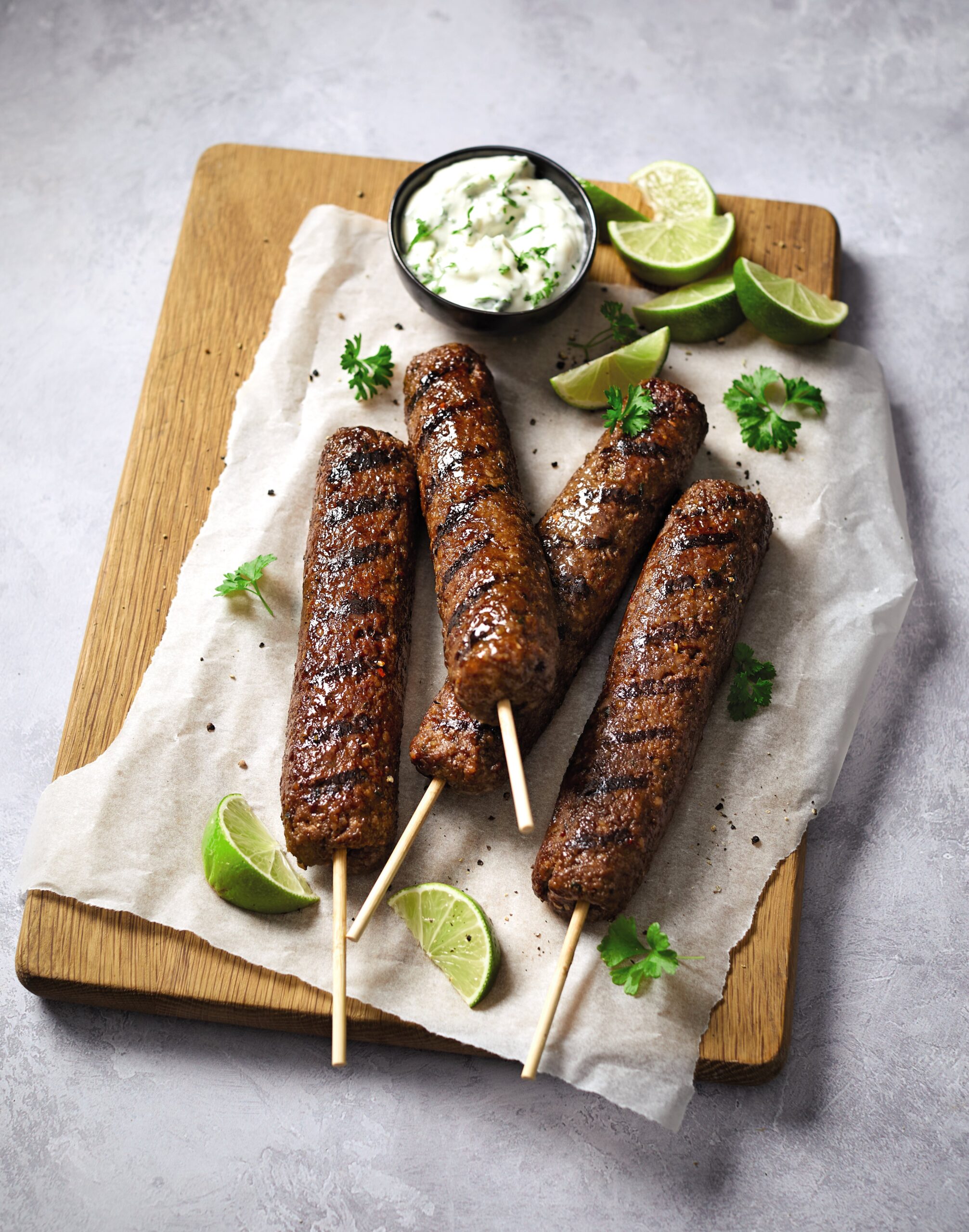 ALDI’S HUGE GODFATHER STEAK RETURNS FOR FATHER'S DAY — AND IT’S LESS ...